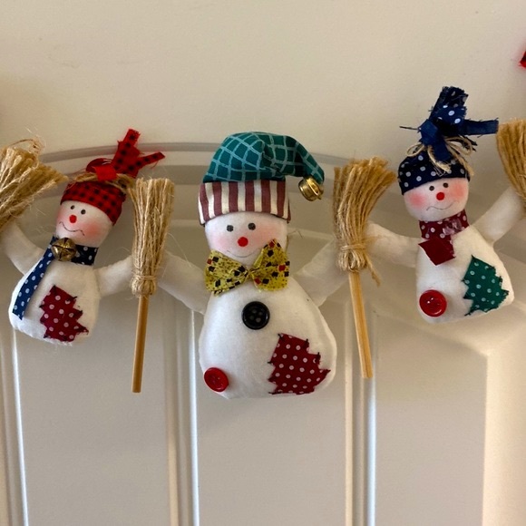 Holiday | Snowman Garland | Poshmark